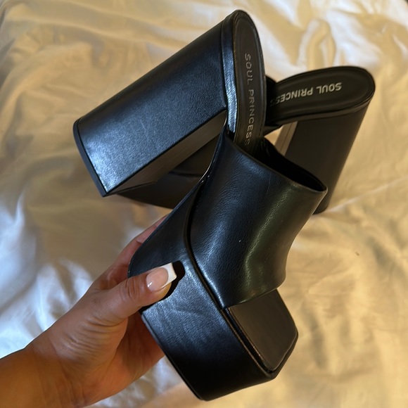 Shoes | Nwt Chunky Platform Heel With Square Front | Poshmark